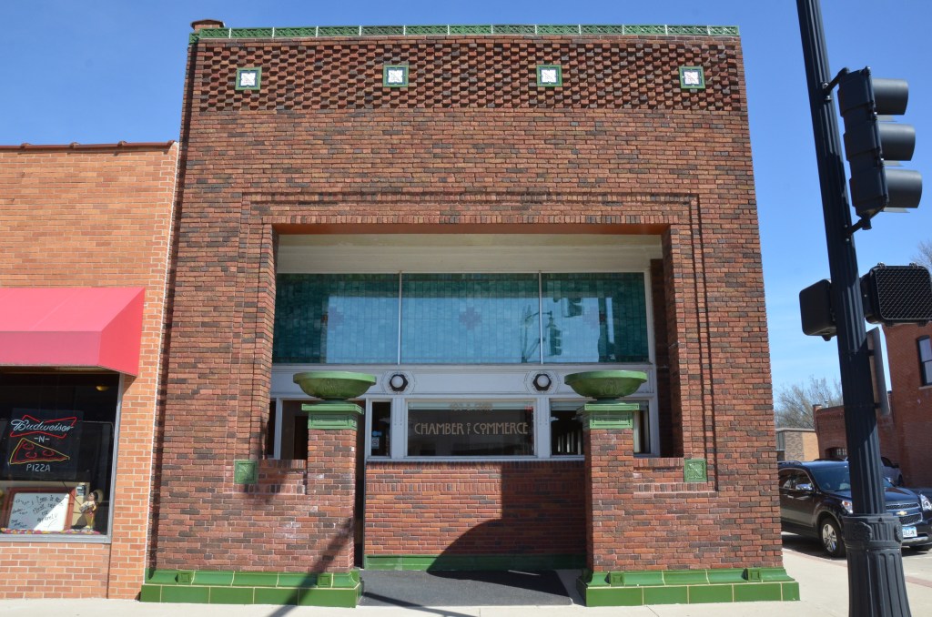 Chasing Louis Sullivan Banks – Cruzn For Sights